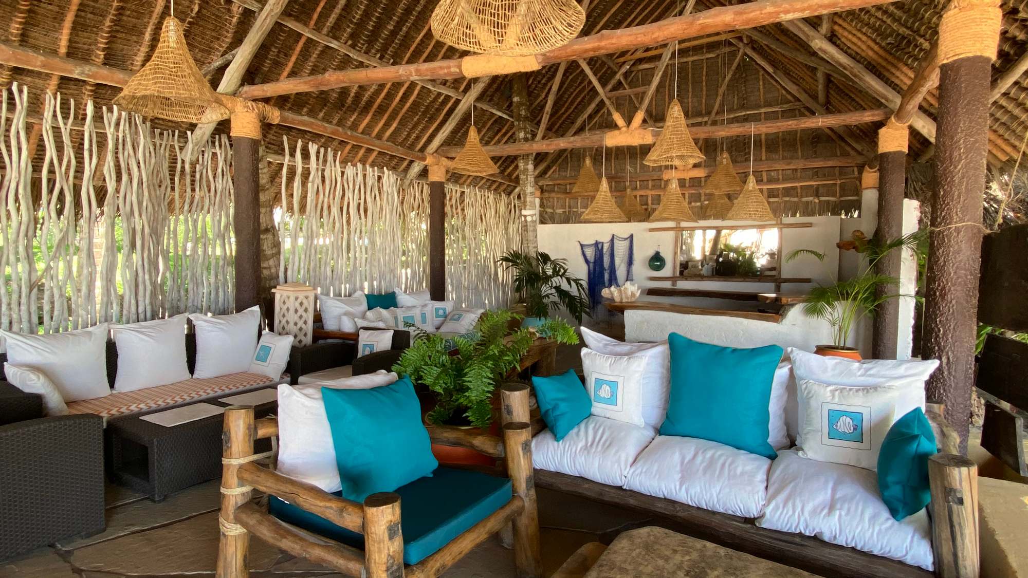 Restaurant – Pinewood Beach Resort & Spa